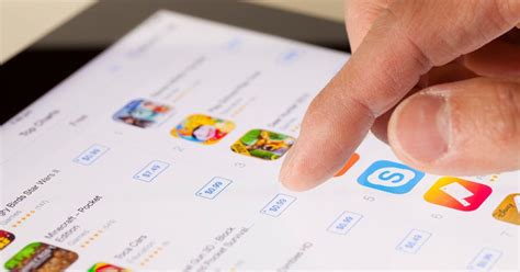 Apple แกบก iOS สวน terms and conditions ทบลอกไมใหดาวนโหลดหรออพเดตแอพฯ