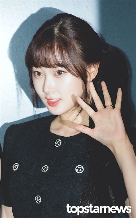 입생로랑 뷰티 행사 지젤 연예 포토 토크 네모판