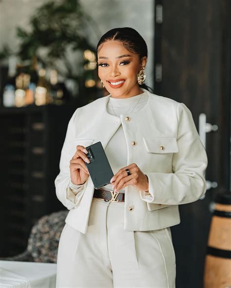 Thembi Seete Shows Off Her Stylish Outfit Za