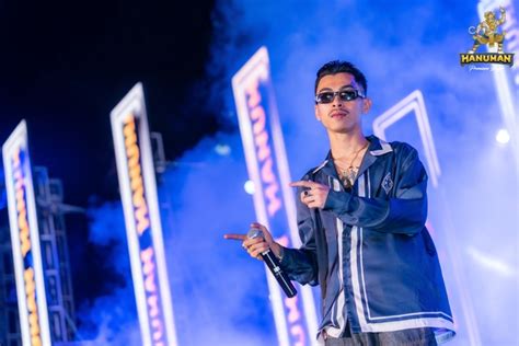 វណ្ណ ដា មើលទៅ Hot ខ្លាំងជាមួយឈុត អាវរលុងឃុងបែបនេះ Khmerload Cambodia Latest News