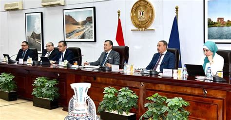 بيان صحفي وزير السياحة والآثار يعقد اجتماعاً مع الرئيس التنفيذي