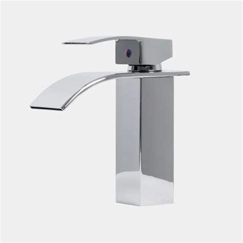 Canilla Recta Cuadrada Pico Cascada Greendeco