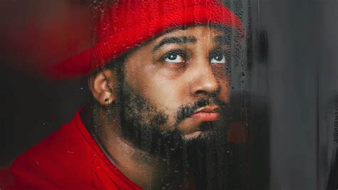 5 Odd Signals The Universe Sends When Youre About To Start A New Life Chapter Yourtango