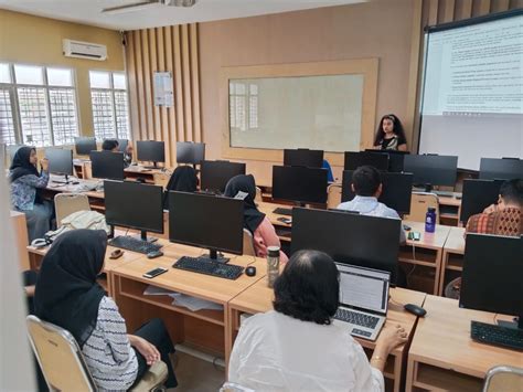 Non Constant Volatility Modelling Using Time Series 2 Departemen