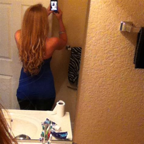 Curl Hair In Minutes Put It In A Ponytail And Curl One Inch Pieces Take Ponytail Out And