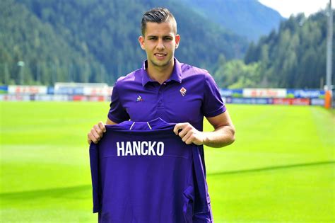 Il Difensore Viola Hancko Confessa A Napoli Ho Realizzato Un Sogno