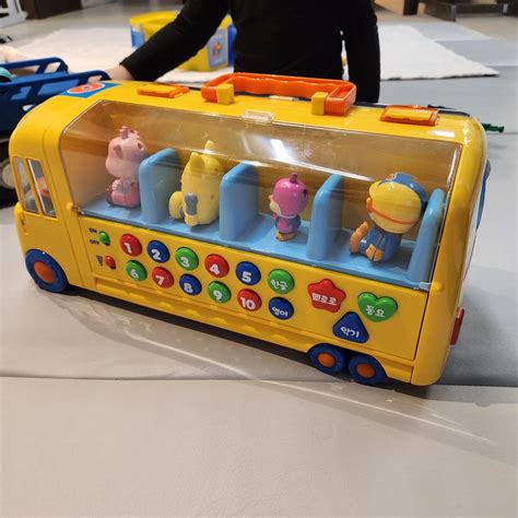 뽀로로 빠방 스쿨버스 판매합니다 당근 중고거래
