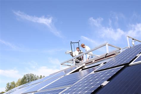 Voltvar Control Techniques Using Renewable Distributed Generation