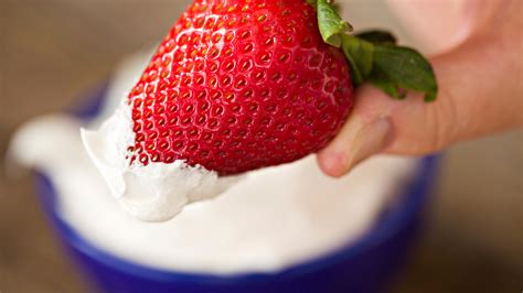 20 Sexy Ways With Whip Cream