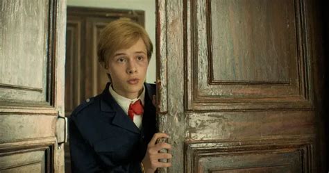 Леон Кемстач