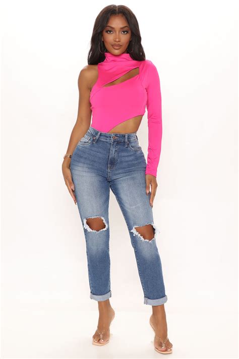 Word To Your Momma High Rise Mom Jeans Medium Blue Wash Fashion
