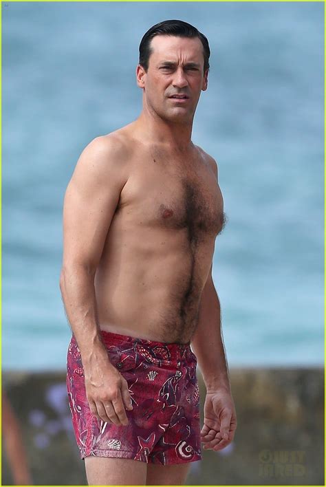 Jon Hamm Shirtless Mad Men Beach Scenes In Hawaii Photo 2744465