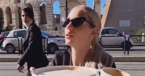 Украинцам показали, где купить чай и кофе по скидке: цены