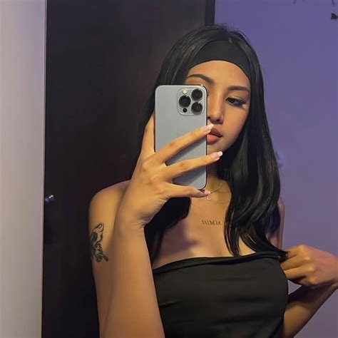 Jenny Jennymhk Threads Say More