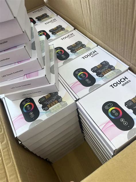 ریموت کنترل Rgb تاچ ۳۰ آمپر معین نور معین نور