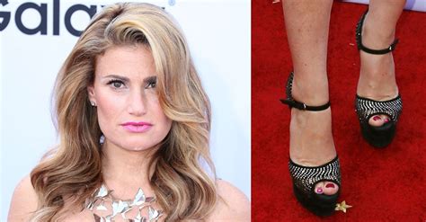 Idina Menzel S Sexy Feet Legs In Black Pumps And Pointy Toe Heels