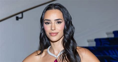 Bruna Biancardi é Chamada De Vulgar Por Tamanho Dos Seios Em Look