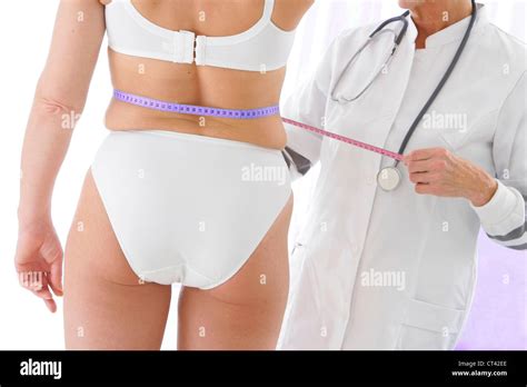 WOMAN S WAIST CIRCUMFERENCE Stock Photo Alamy