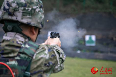 廣西河池：武警官兵開展多課目射擊訓練考核【8】 軍事 人民網