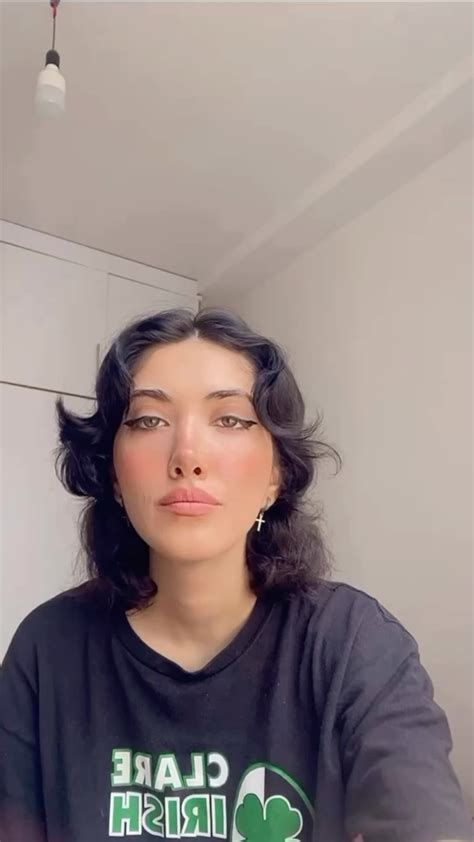 кимия ‎شمام به من اهنگ معرفی کنین🥲💙 بنظرتون کدومش غمگین تره؟ پارت 2شو با اهنگای انگلیسی بسازم