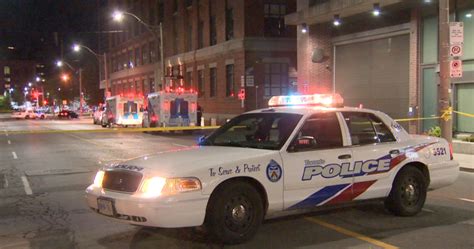 Man Found Dead In Alleyway At Broadview And Queen Toronto Globalnewsca
