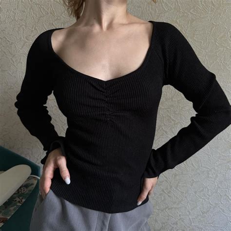 Кофта Reserved — ціна 150 грн у каталозі Лонгсліви Купити жіночі речі за доступною ціною на Шафі