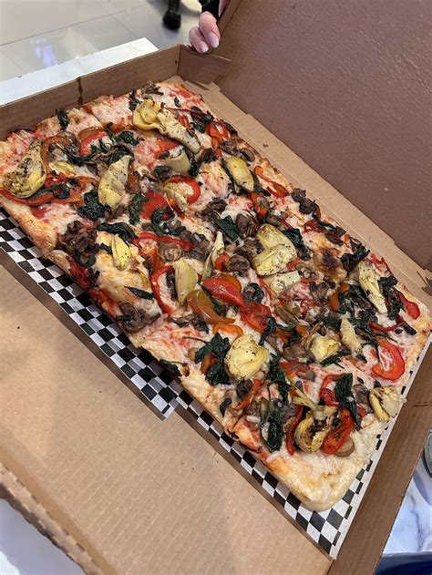 Plaza Hotel Pop Up Pizza Las Vegas Nevada Restaurant Happycow
