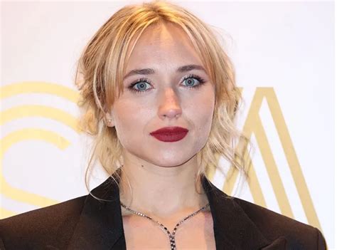 Alexandra Lamy Sa Fille Chloé Jouannet Photographiée Seins Nus Et En String Durant Ses