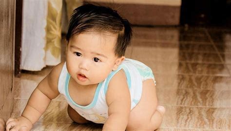 聪明的孩子走路早？那些跳过爬行直接学步的娃，后来怎么样了？