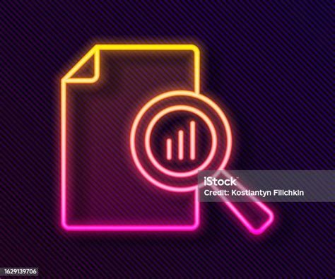 검은 색 배경에 격리 된 그래프 차트 아이콘이있는 빛나는 네온 줄 문서 텍스트 파일 아이콘을 보고합니다 회계 기호 감사 분석 계획 벡터 0명에 대한 스톡 벡터 아트 및 기타