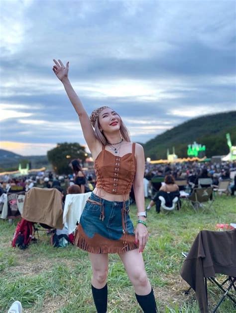 ชุดคาวบอย ชุดคาวบอย คาวเกิร์ล อุปกรณ์ครบชุด ขาย เช่า