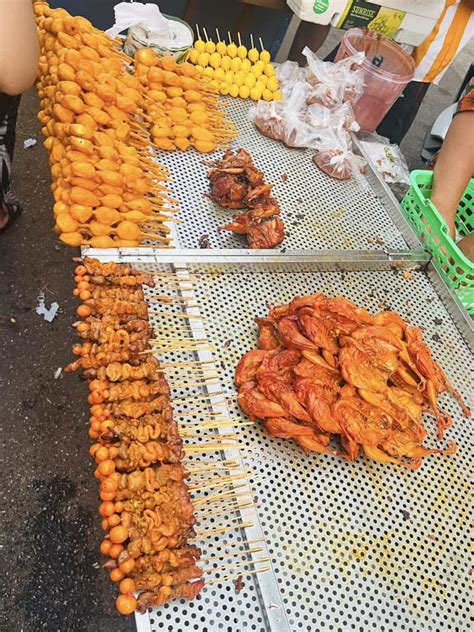 Eat With Seng ဒီရမ်ဇာန် မုန့်စျေးတန်းတွေက မော်ထော်လေးလမ်း ပန်းပဲတန်းမ