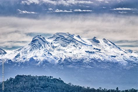 Mexican Iztaccihuatl Volcano Foto De Stock Adobe Stock