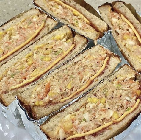 간단한 간식으로 게맛살 샌드위치 레시피 재료를 바꾸면 참치샐러드 샌드위치 탄생