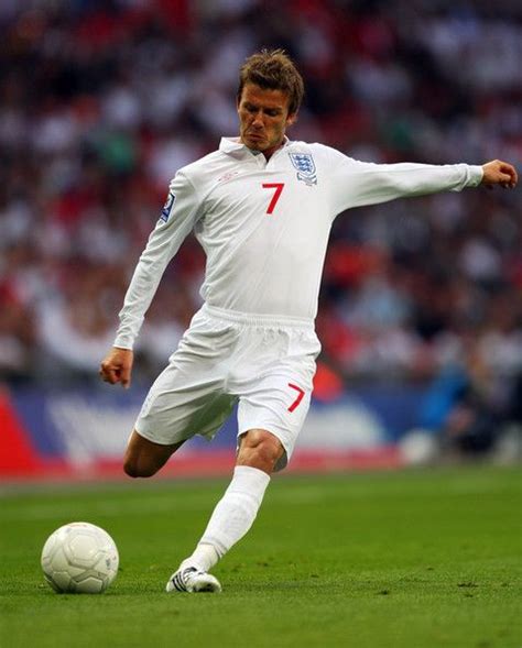David Beckham Playing Soccer England