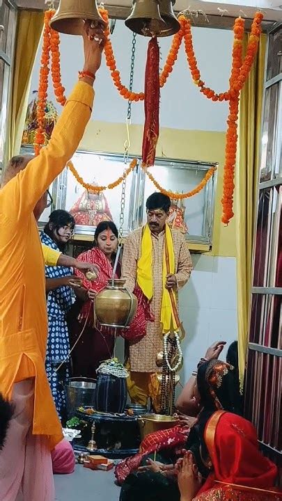 शंकर भगवान का दूध चल चढ़ रहा हैviral Youtube