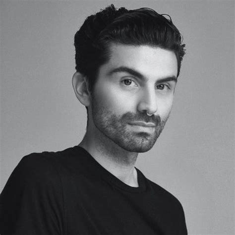 Willyum Beck Fashion Editor Stylist Profile Photos Latest News