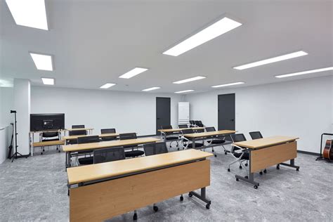 교회 인테리어 리모델링 공사 예배실 강단 강의실 기독교 종교 시설 디자인