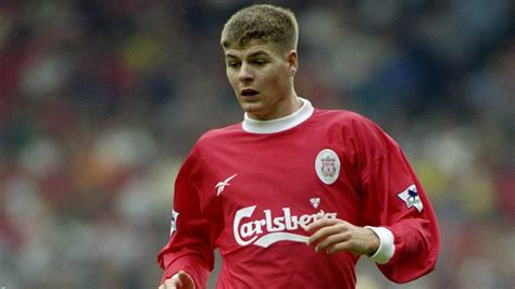 리버풀의 심장 스티븐 제라드 각종 스탯 및 개인커리어 총정리and움짤 포텐 터짐 최신순 에펨코리아