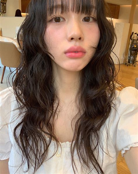 차홍룸 방배점 샌드펌 흐르듯 자연스러운 컬 과하지 않은 레이어드 디자인 🤎 Ddaiin 차홍룸 디자이너 김다인 Instagram