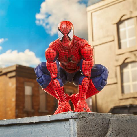 New 50 Maximum Marvel Legends Spider Man Divides Collectors