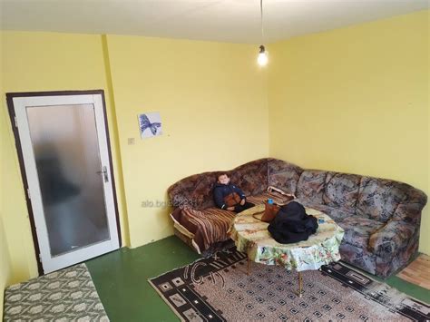 Кърджали Апартамент под наем Двустаен апартамент под наем 63 кв м Частично обзаведен Непоследен