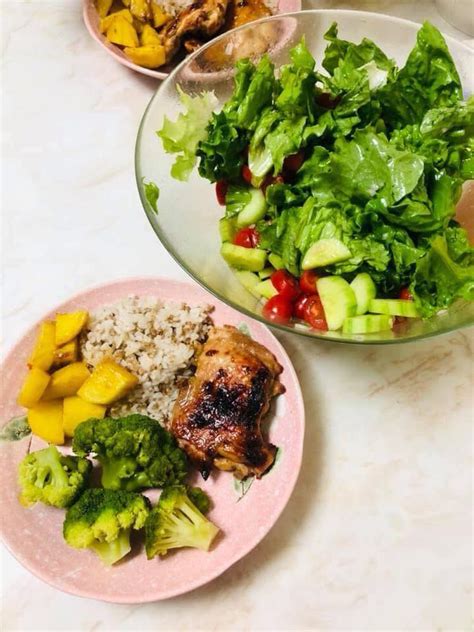 Турах Зөв хооллолтыг яаж эхлэх вэ Бид зөв хооллолт гэхээр гурил будаагаа хасаад ногоо идээд