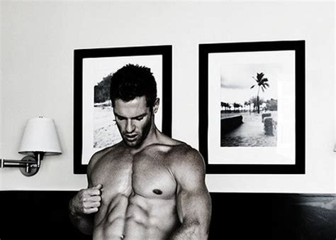Fashion 4 Men Levi Poulter