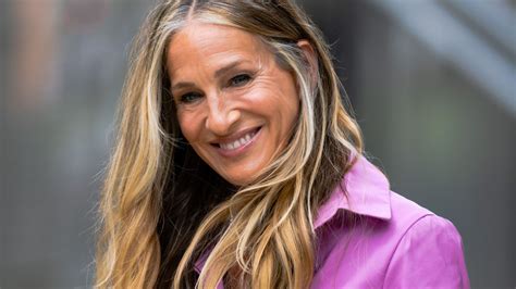 At 59 Sarah Jessica Parker Continues To Glow The Natural Way British