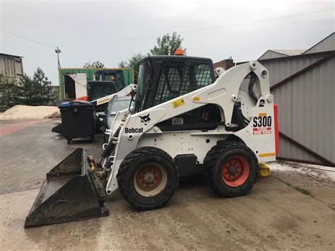 Минипогрузчик Bobcat S300 Каталог спецтехники Bobcat