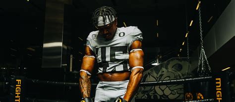 Ucla Bruins Linebacker Transfer Mitchell Agude Includes Oregon Ducks