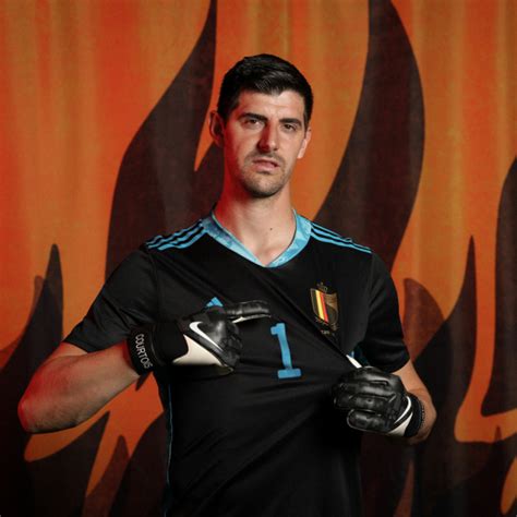 600x600 Thibaut Courtois Hd Football Player 600x600 Resolution Wallpaper Hd Sports 4k