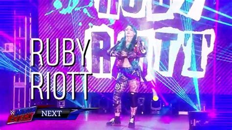 Ruby Riott Scrolller