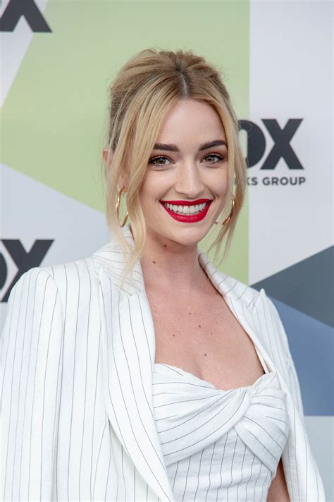 The Passage Season 1 Exclusive Brianne Howey On Shaunas Disturbing